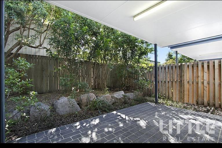 Little Real Estate | 3 Bedroom Unit For Sale | 8/50 Halcomb Street…